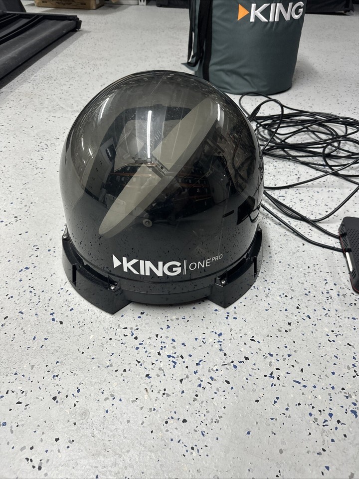 KING One Pro Dual Receivers With Wally And Storage Case | eBay