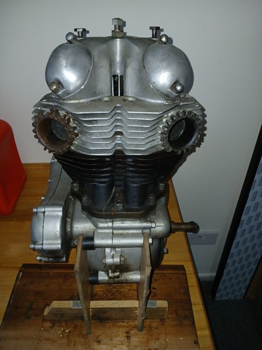 Norton Dominator Engine 600, Gearbox, Spare Cylinder Head and Crank ...