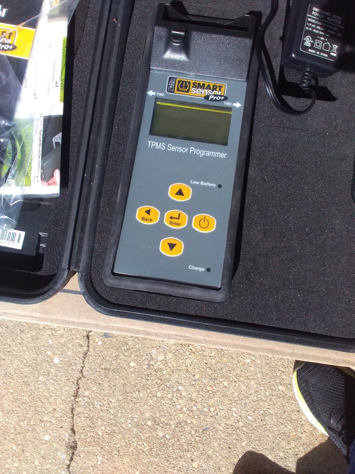 TPMS Programmer 31 Inc 17-144 X-tra Seal Smart Sensor Pro+ Programming ...