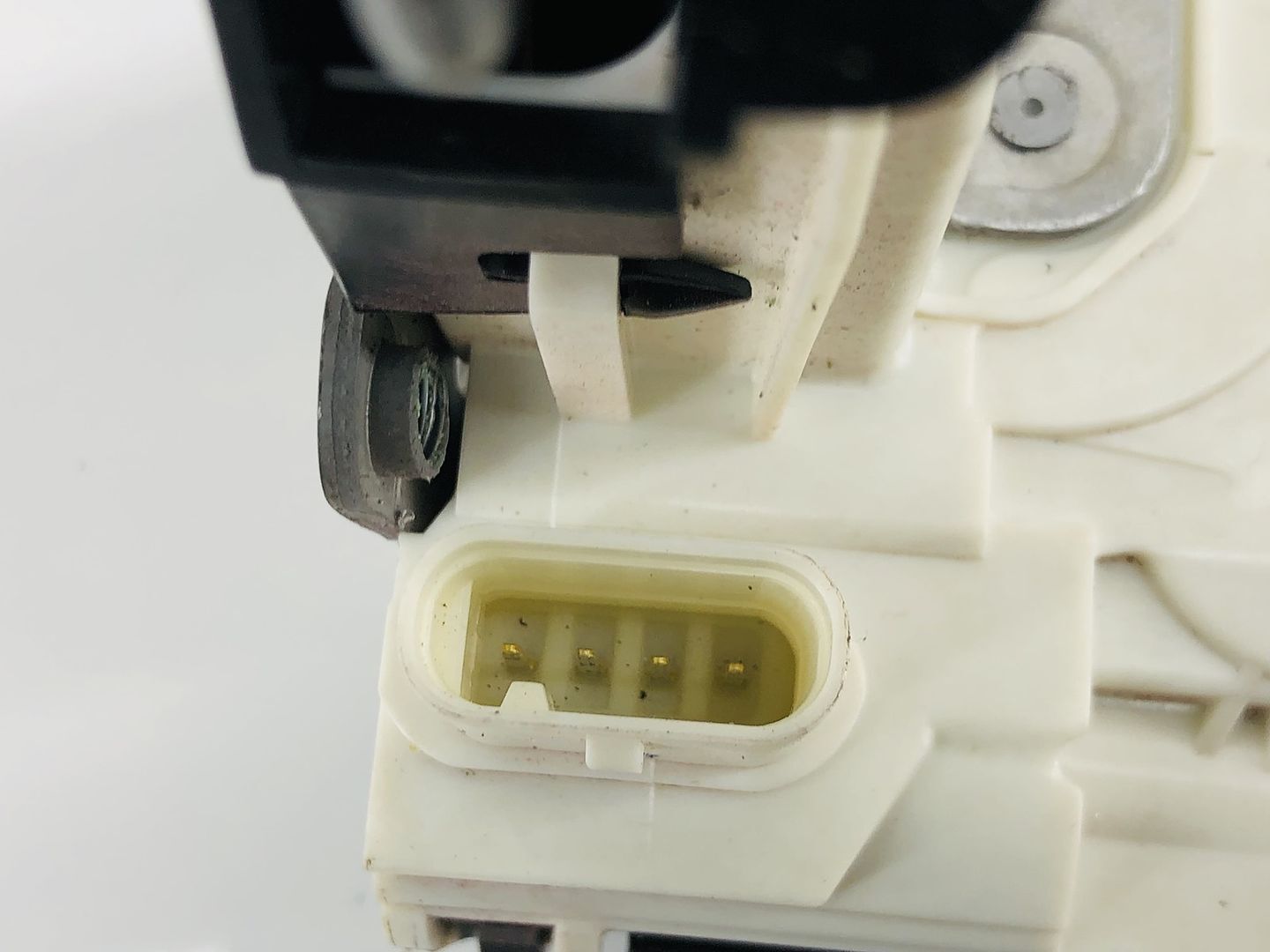 10-14 MERCEDES BENZ C300 FRONT RIGHT PASSENGER SIDE DOOR LOCK LATCH ...