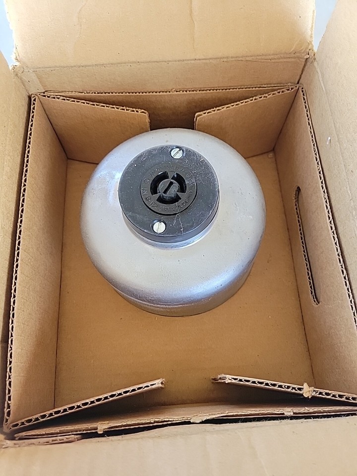 Cooper RMA Streetworks Pulse Start 100w Outdoor Light Fixture Housing ...