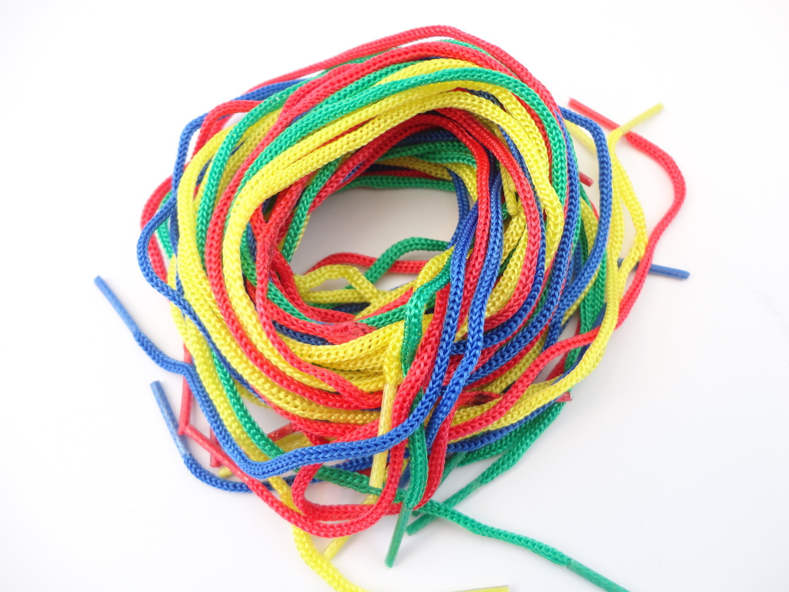 10, 20, 40 THREADING LACES - 3mm x 75cm - SHOE BEADS EARLY YEARS TOYS ...