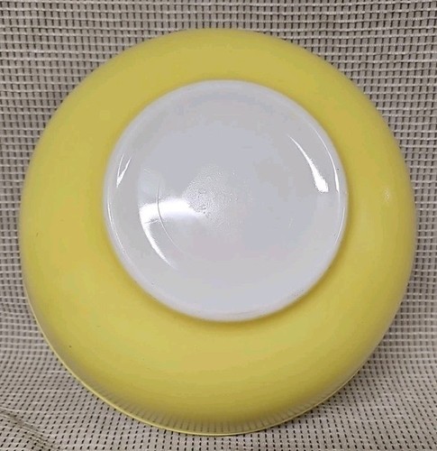 Pyrex #404 A-24 Yellow Primary Mixing Bowl 4 Quart Vintage Made In USA ...