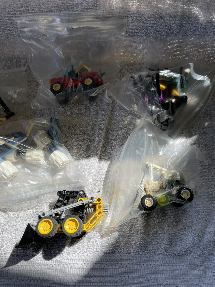 LEGOS Large Mixed Lot Prebuilt Figurines Machines Trucks Cars w/Extra ...