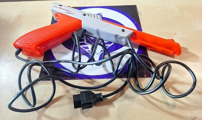 NES NINTENDO ZAPPER GUN 1985 WORKS EXCELLENT SHAPE | eBay