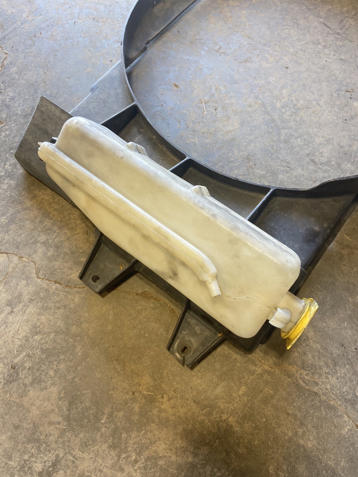 USED OEM 1994-2002 DODGE RAM 2500 3500 5.9L CUMMINS FAN SHROUD 52028003 ...