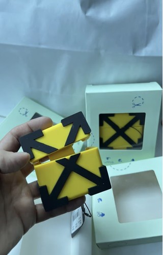 Off-White Yellow Black Arrow Logo Apple AirPod 1 & 2 PRO Case NWT | eBay