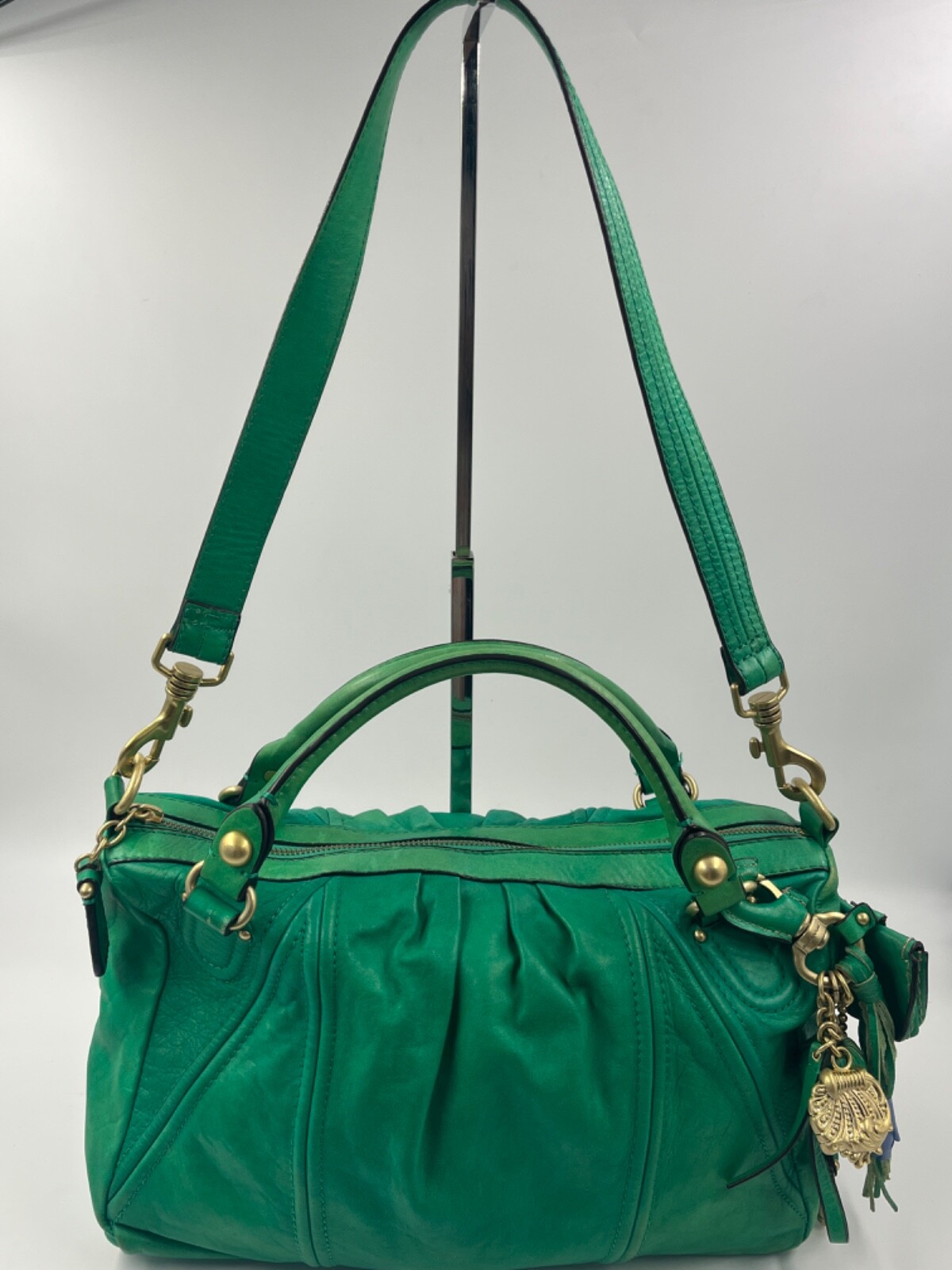 JUICY COUTURE Y2K Green Leather Convertible Shoulder… - Gem