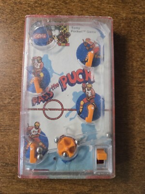 Vintage TOMY Hockey PASS THE PUCK Mechanical Handheld Pocket game | eBay