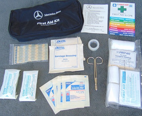 Genuine Mercedes Benz Emergency First Aid Kit Case Part Num Q 4 86 0026 ...