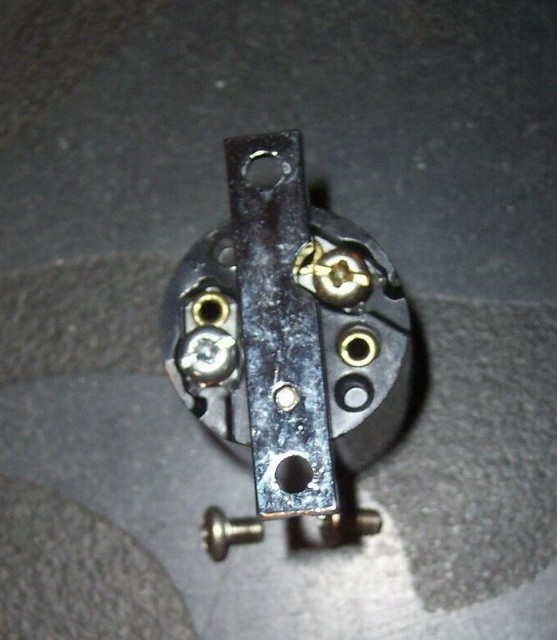 Perko 0226 Medium Screw Base Socket for sale online | eBay