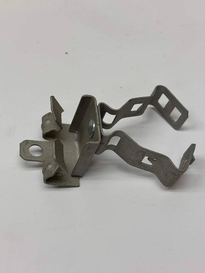 111 Pack Caddy 812M24 EM-M Conduit/Pipe to Flange Clip, Spring St. 1/2 ...