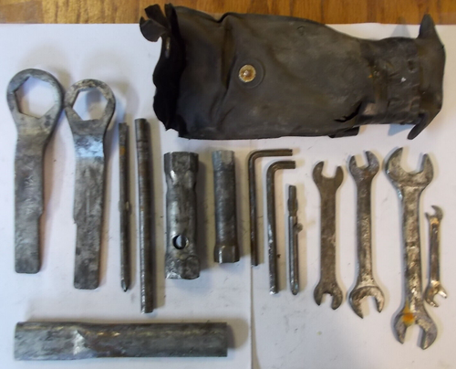 1981 Yamaha XV920R Virago Y481-3) tool set kit/pouch (YA/B4) | eBay