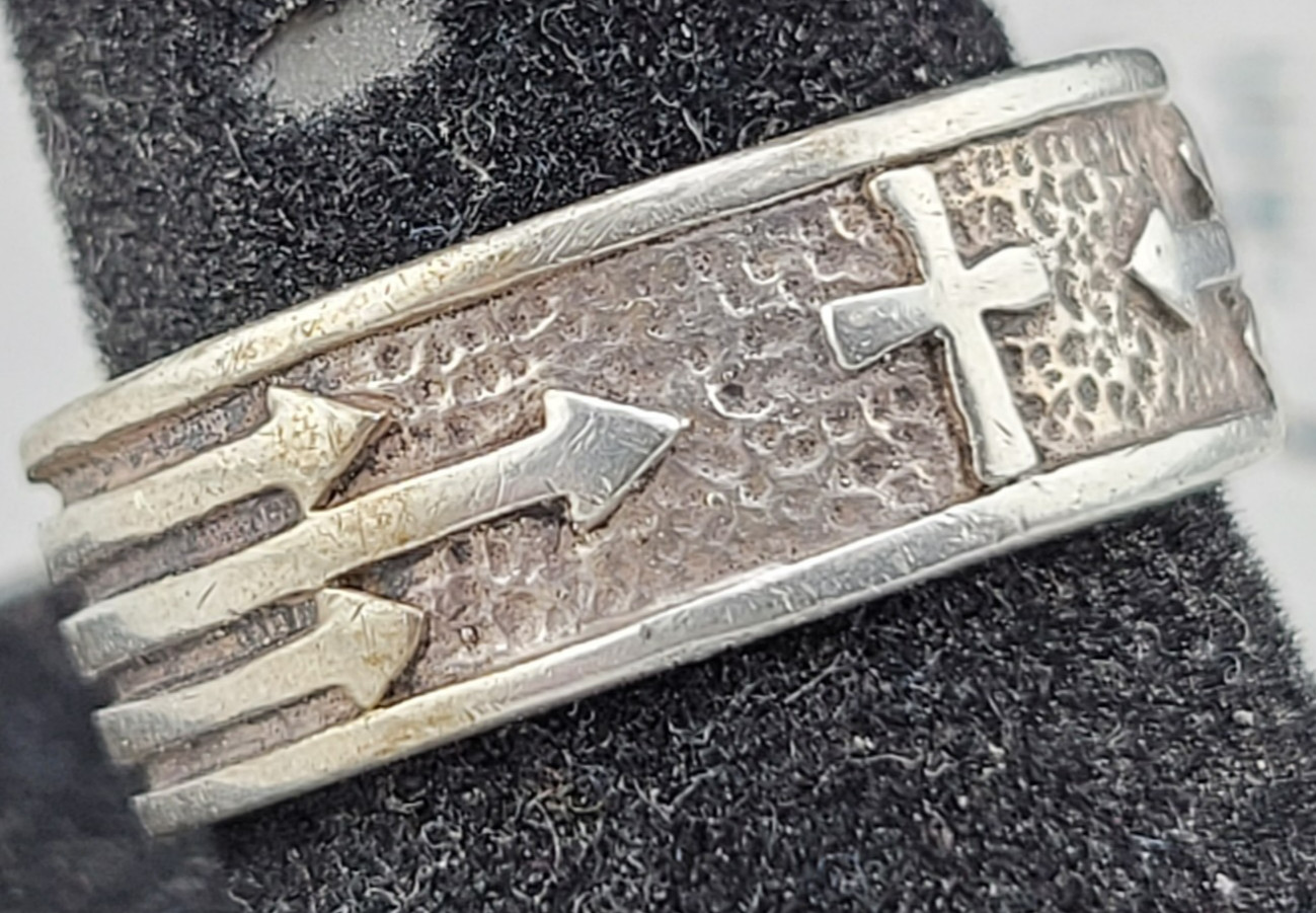 Vintage Southwestern Embossed Cross Arrow Sterling We… - Gem