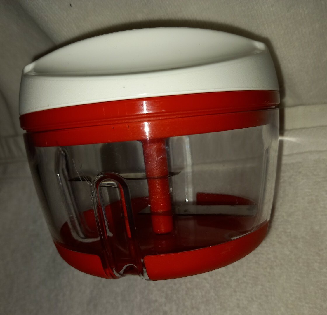 Tupperware Chop N Prep Red Hand-Held Mini Chopper with Blade Red GUC | eBay