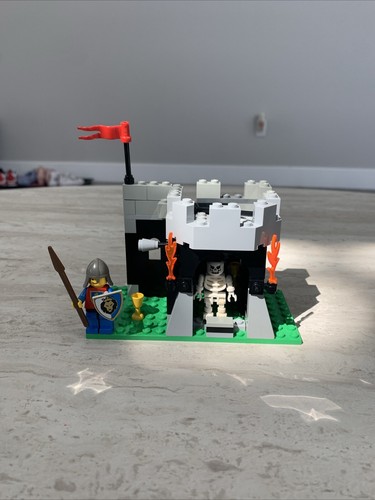 Lego Castle - Skeleton Surprise (6036) | eBay