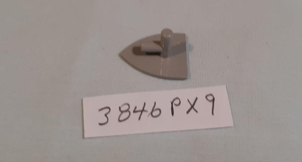 Lego 3846px9 - Shield Triangular, Black and White Falcon, Blue Border ...