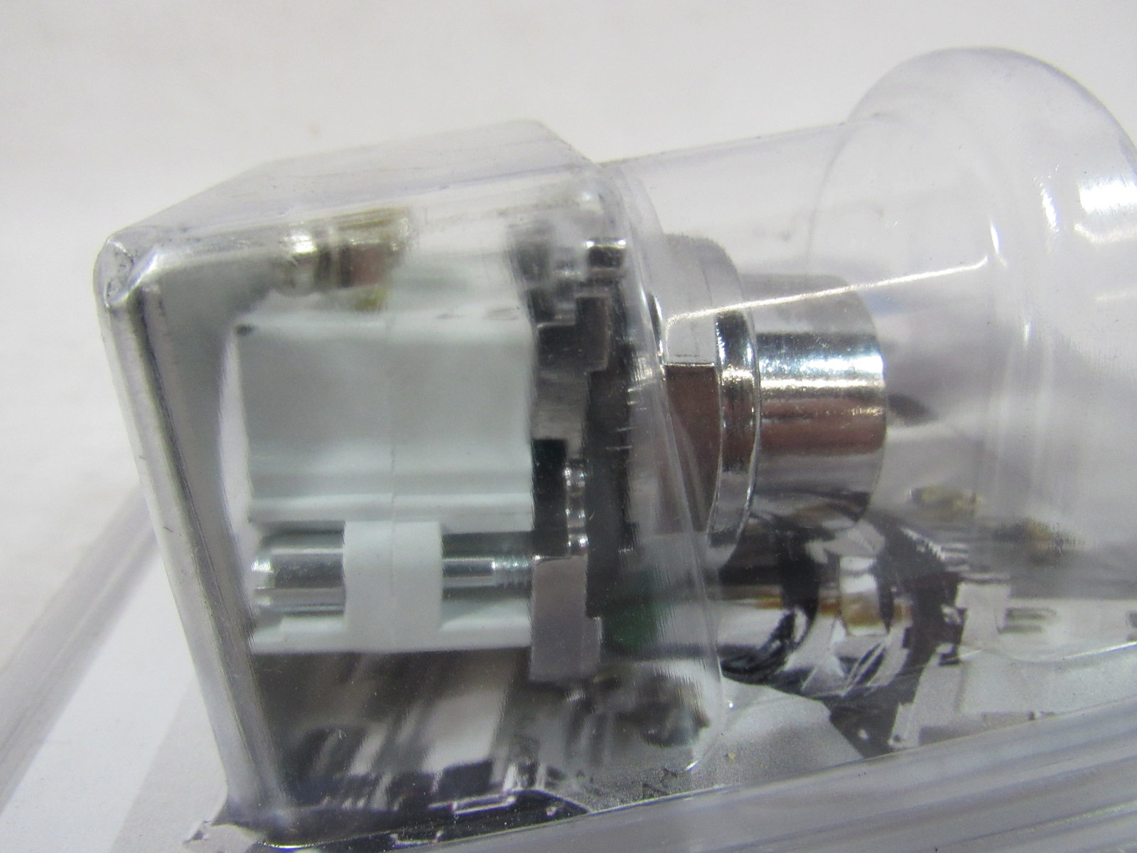 Eaton 10250T30B-POP Pushbuttons | eBay