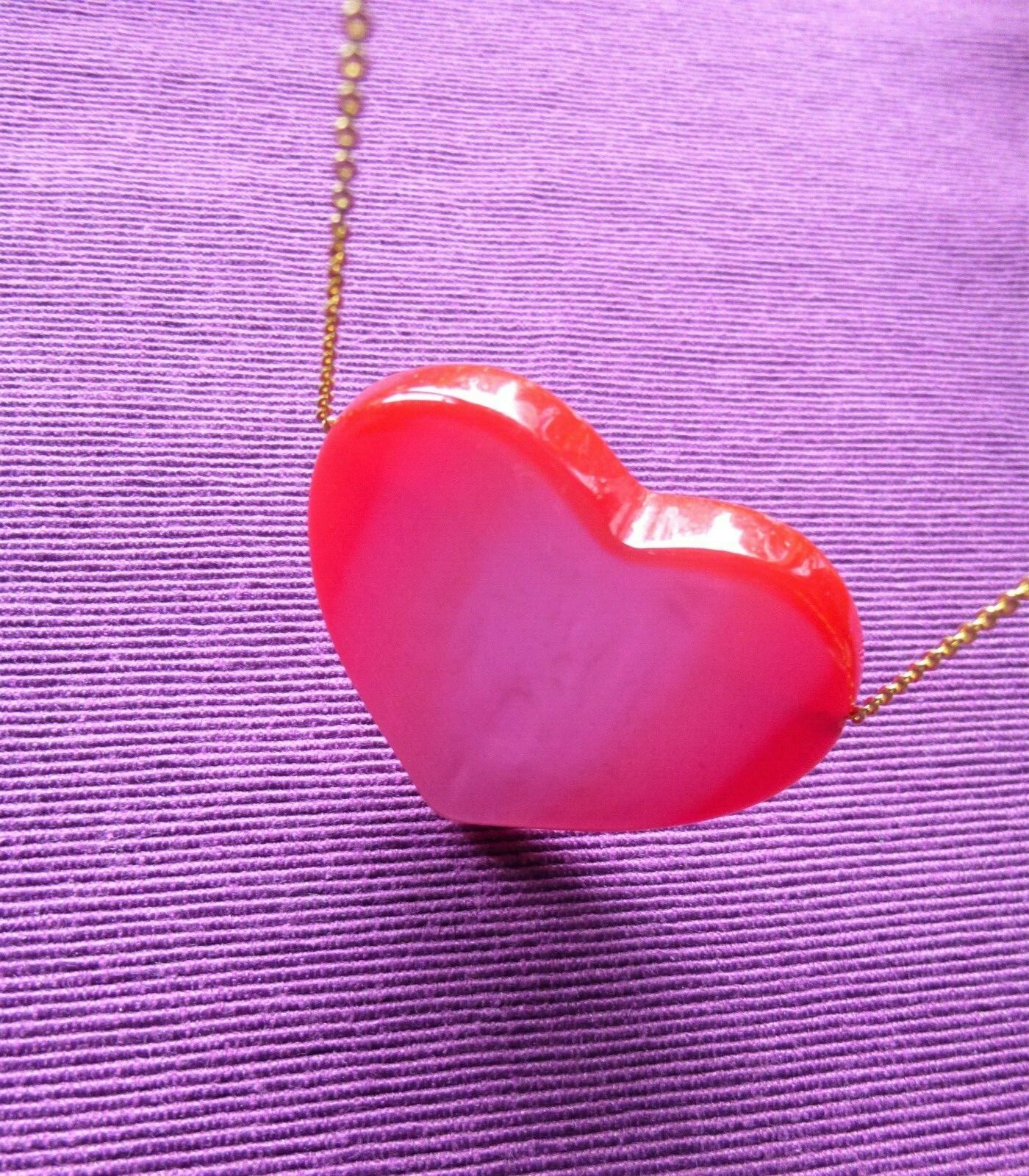VTG BIG RED LUCITE HEART SHAPE PENDANT & 22.75" GOLD TONE CHAIN ~ MADE ...