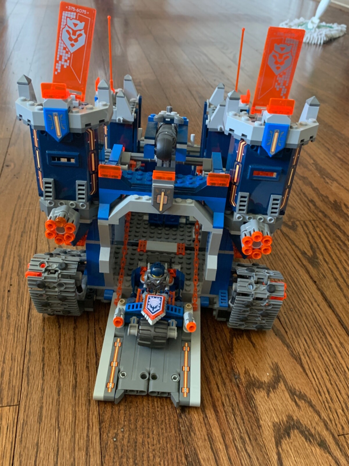 LEGO NEXO KNIGHTS: The Fortrex (70317) 673419245197 | eBay