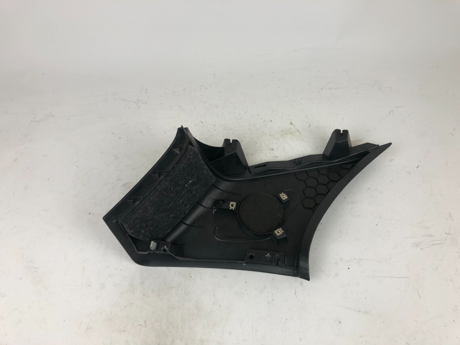 Porsche Macan 95B Rear Right D Pillar Speaker Panel Trim Cover ...