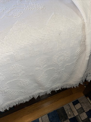 Bates White George Washington's Choice Bedspread W/ Fringe 92" x 110 ...