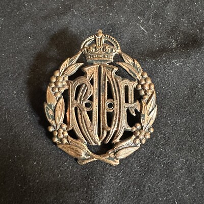 WWII Royal Australian Air Force Hat Badge RAAF | eBay