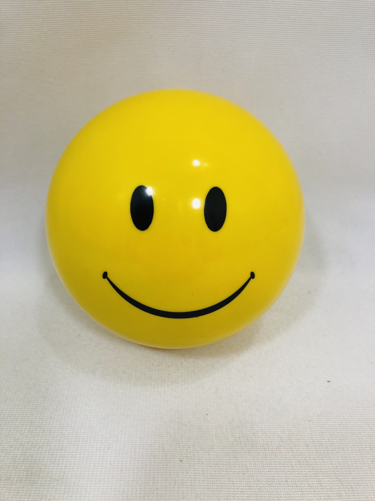 Mattel Magic 8 Ball Smiley Face Vintage Happy Face 1990s LOW FLUID ...