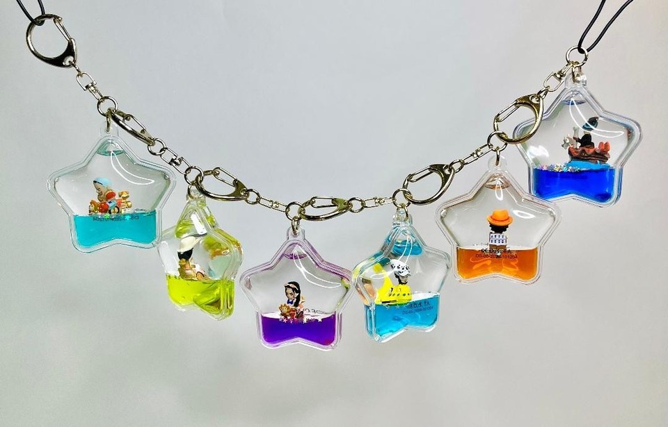 TSUNAMEEZ ONE PIECE LIQUID KEYCHAIN- Sabo | eBay