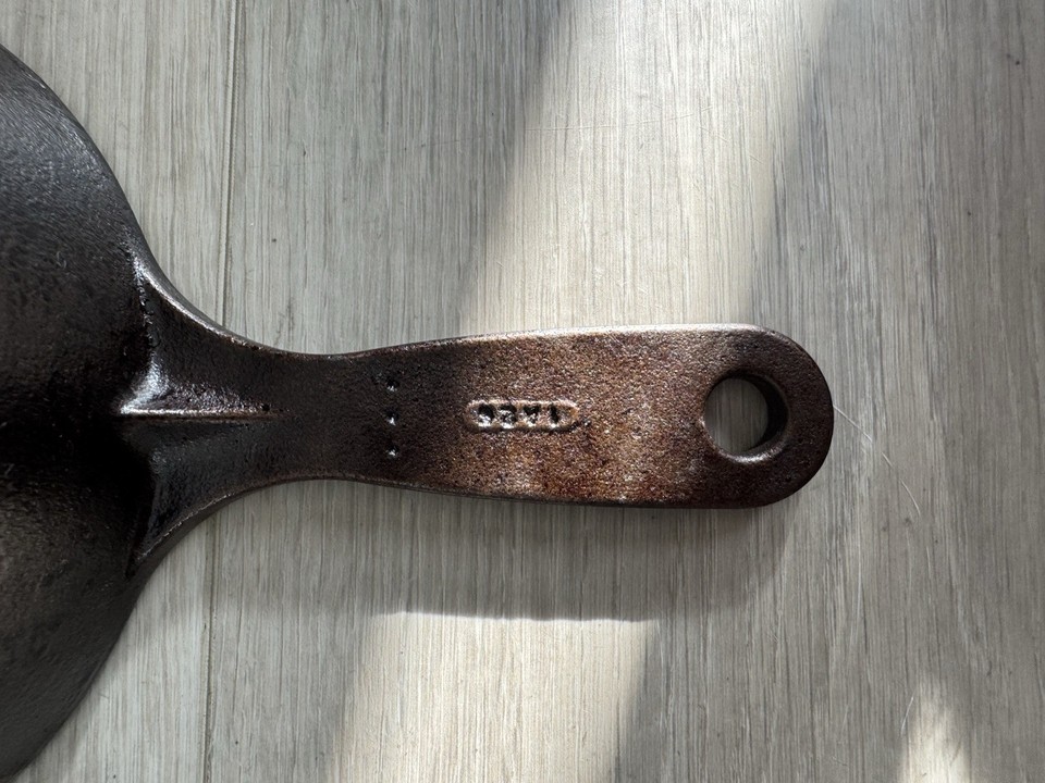 Smithey Ironware No. 6 Embossed Handle Pre-Seasoned Cast Iron Skillet ...