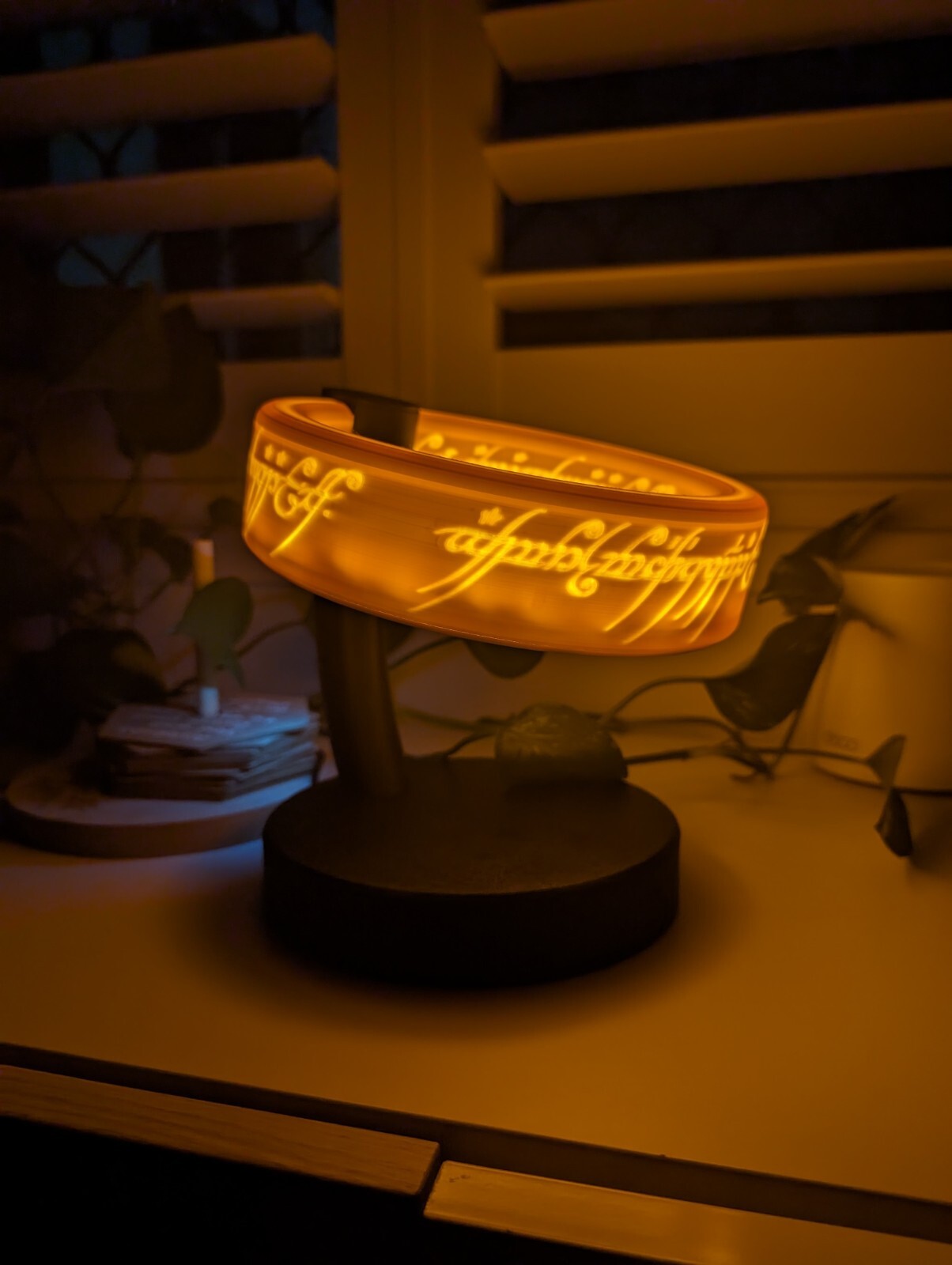 Lord of the Rings The One Ring Light Up LED Display Lamp Hobbit LotR | eBay