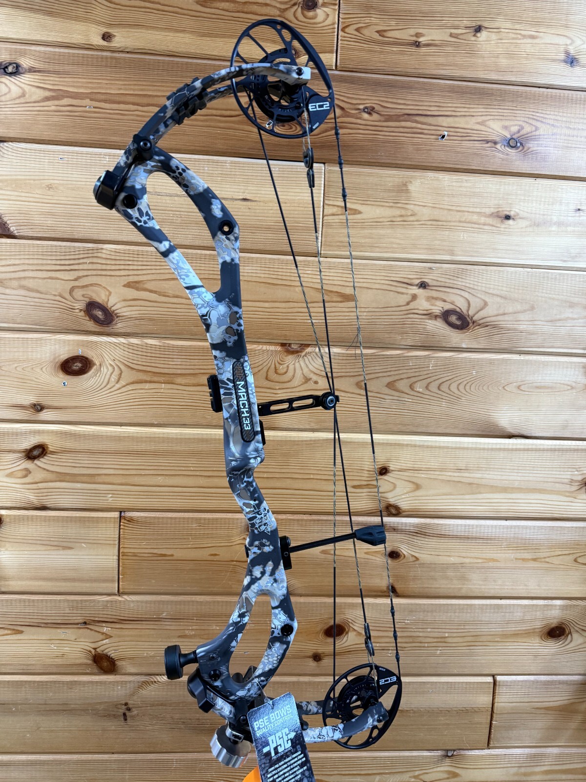 PSE Mach 33 RH 70# EC2 Kryptek SKYFALL Black Carbon Hunting Bow Camo ...