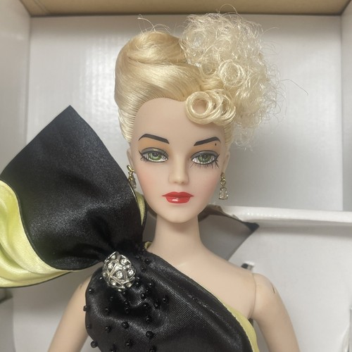 16” Ashton Drake Gene Madra Doll “Black Ice” 38276 Platinum Blonde ...
