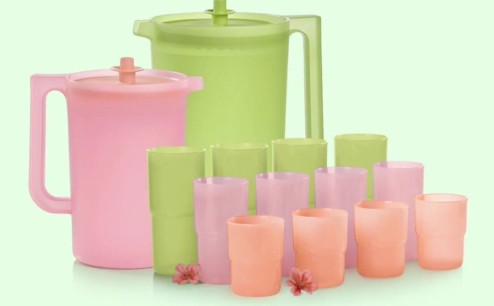 NEW Tupperware 14-pc Sip Into Spring Set - Pitchers and tumblers free ...