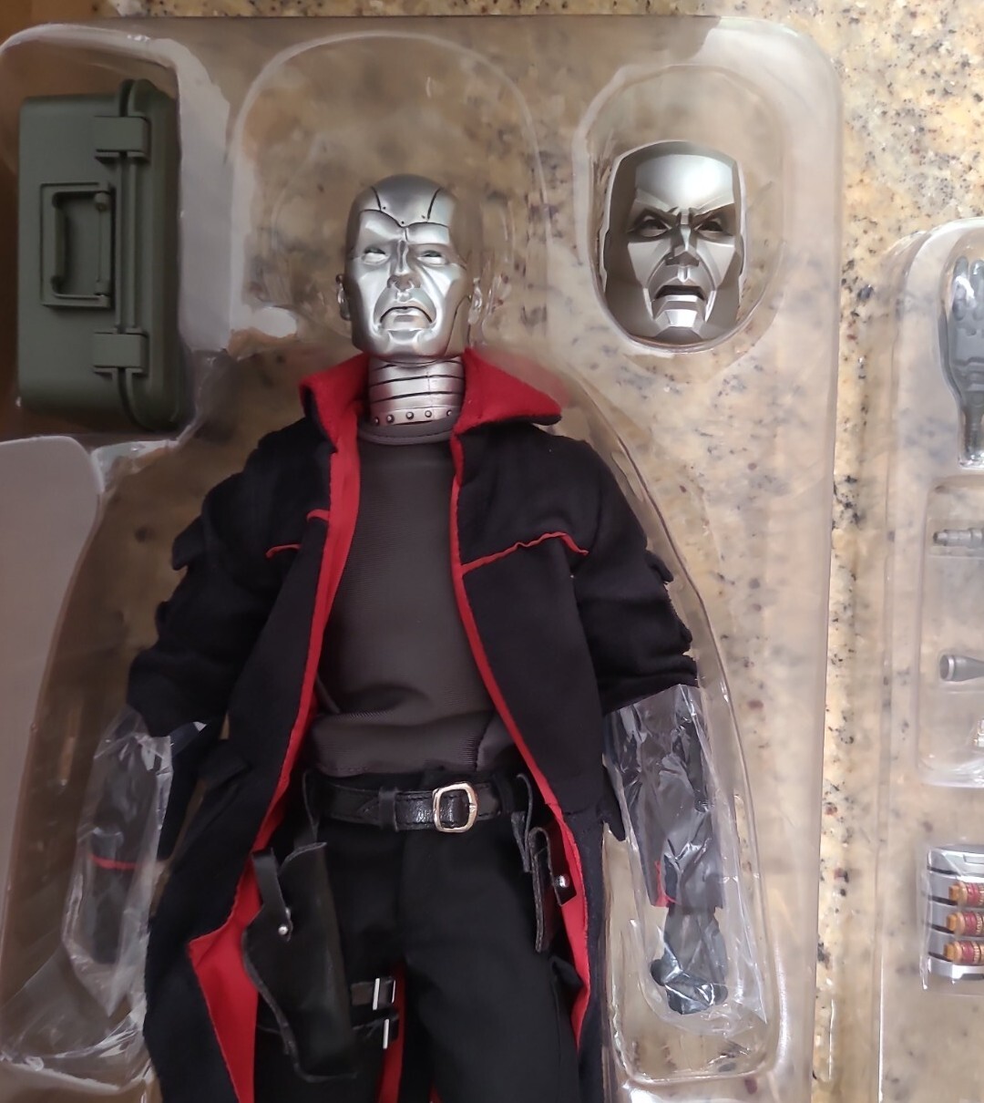 Sideshow Collectibles Destro Exclusive GI JOE Enemy Weapon Supplier 1/6 ...