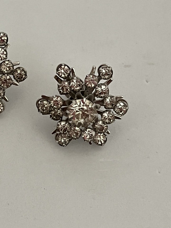 Coro Vintage Starburst Snowflake Layered Screw Back Rhinestone Earrings ...