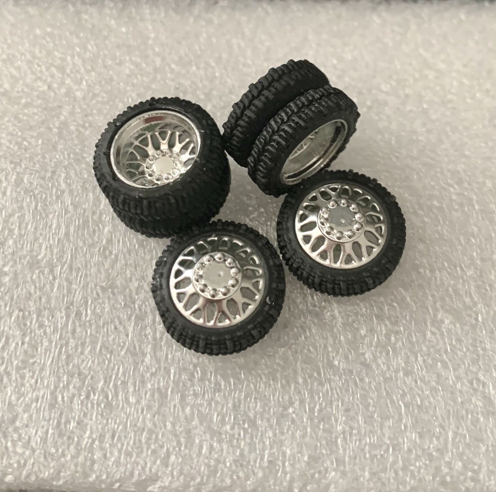 1:64 26" Nitro Dually Wheel Set On Bogger Tires 3D Printed | eBay