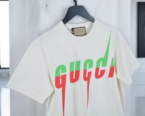 Gucci Blade Logo T-Shirt XXL Ecru Red Green Print Made in Italy ...