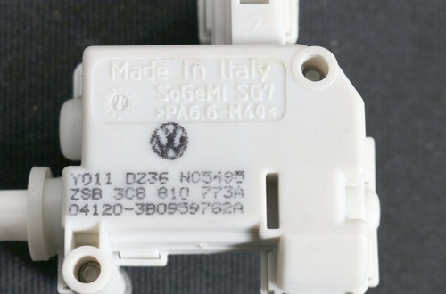 100km VW CC Passat CC Fuel Flap Actuator 3C8810773A Motor 3B0959782A | eBay