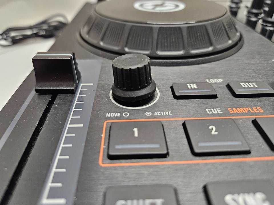 Native Instruments TRAKTOR KONTROL S2 MK1 DJ Controller | eBay