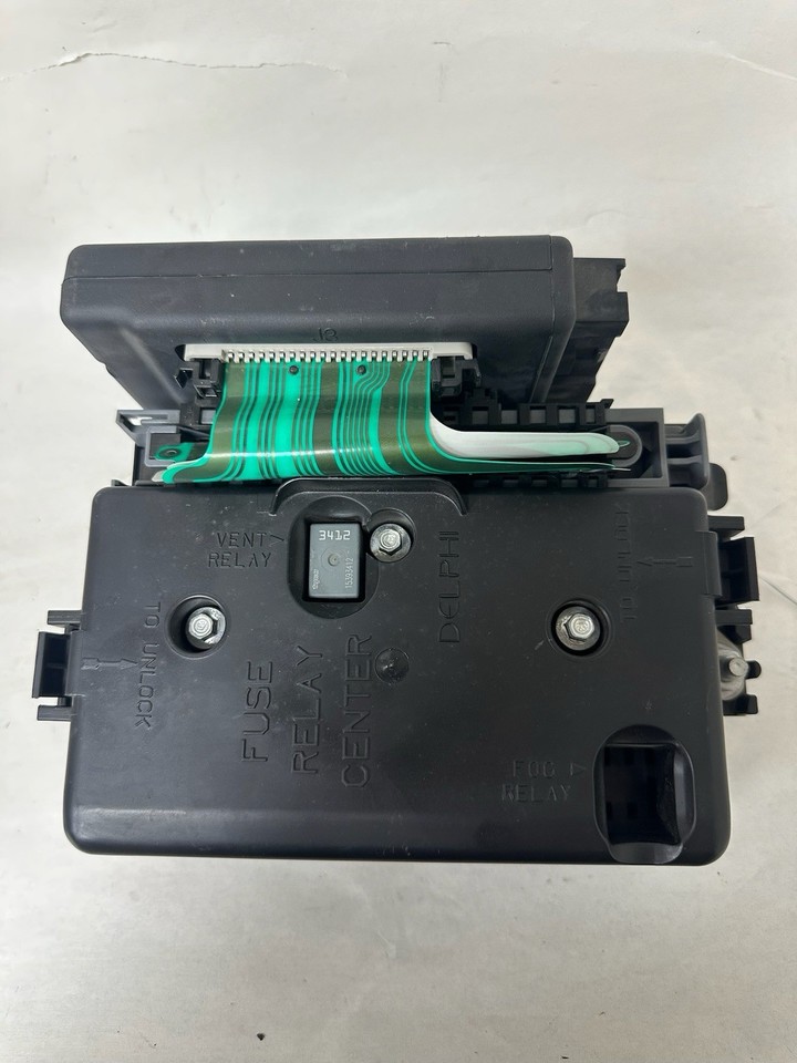 2005-2009GMC Envoy Body Control Module Ribbon Fuse Box Relay Junction ...