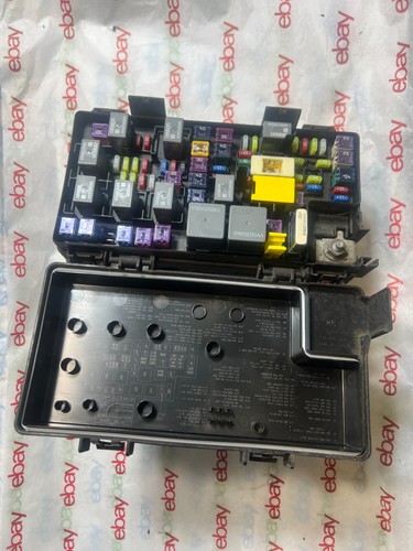 2011 Jeep Grand Cherokee Totally Integrated Power Module TIPM ...
