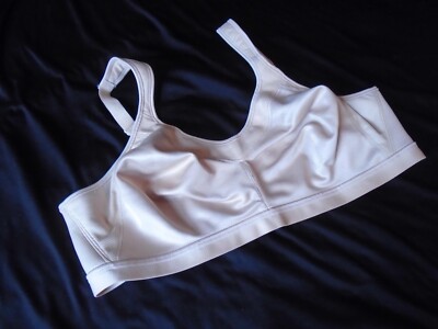 44C Beige Nylon Unlined Wireless PLAYTEX 18 Hour Active Lifestyle Bra ...