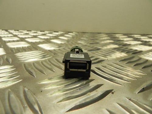 Dispositif d'entrée Škoda SUPERB III break 2020 5Q0035726 | eBay