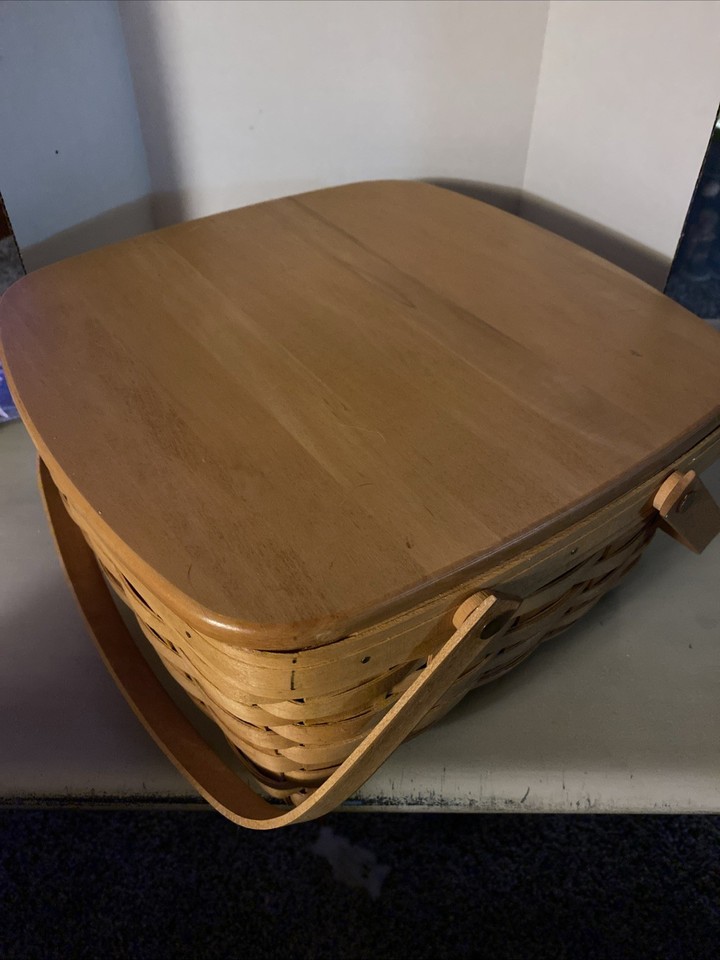 Longaberger American Craft Traditions Pie/Cake Basket. Missing Insert ...