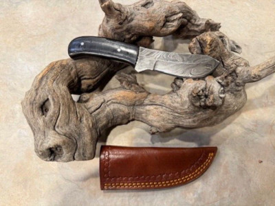 Small Damascus EDC caping / hunting knife w/ wood stocks leather sheath ...