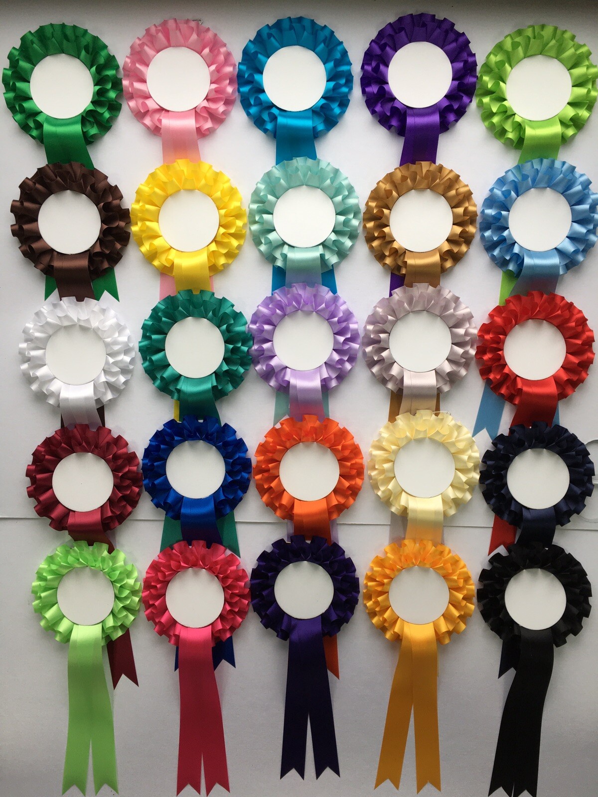 Blank Rosettes, 1 rosette - Personalise Yourself Plain White Centre 2 ...