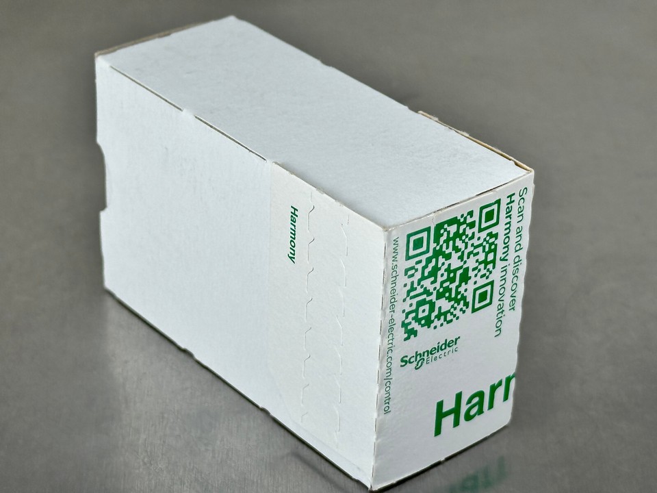 Schneider XB5AW33B5 Push Button Switch Illuminated Green LED 22mm Flush ...