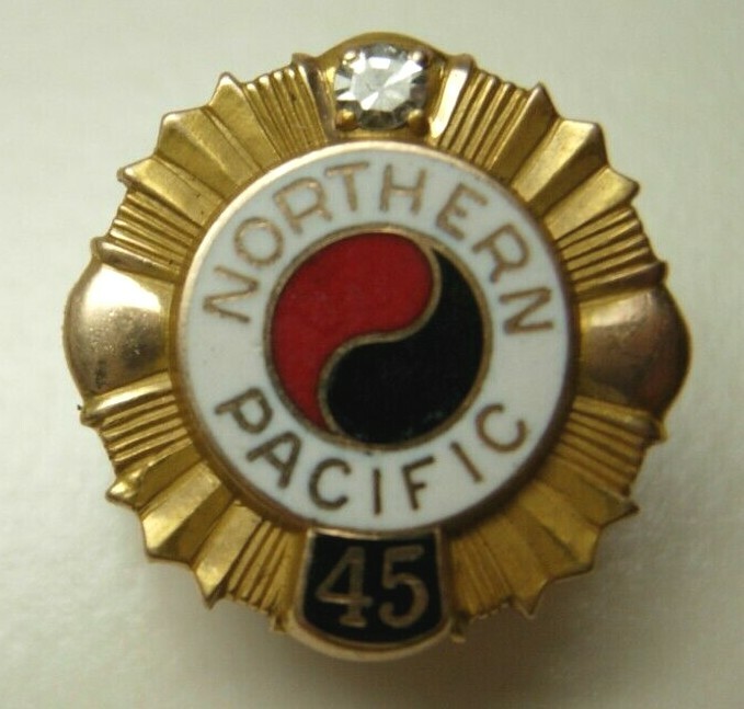 10K Gold Northern Pacific Railway 45 year Service Pin | eBay