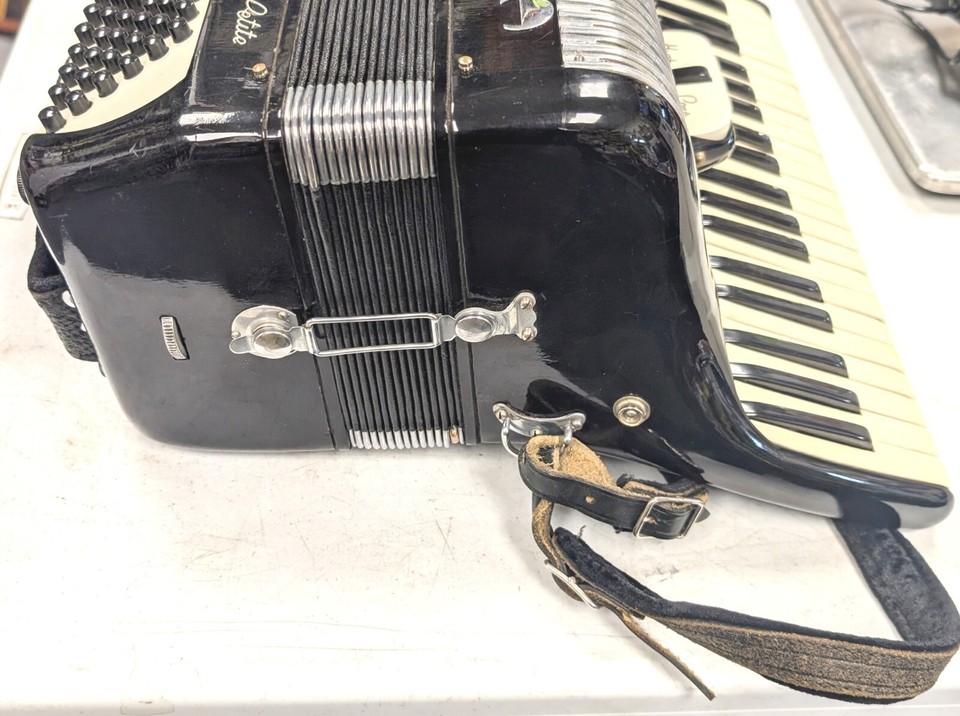 Lo Duca Bros Accordion Chuck Petite Console Milwaukee w/ Case ...